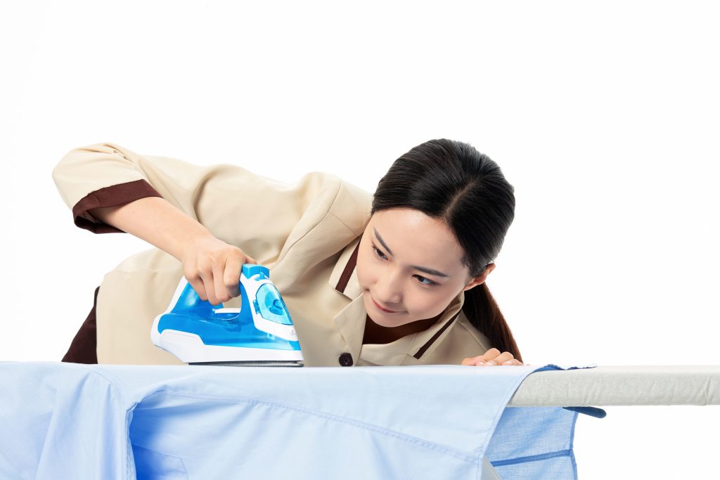 Quali sono le principali caratteristiche da cercare in un ferro da stiro?